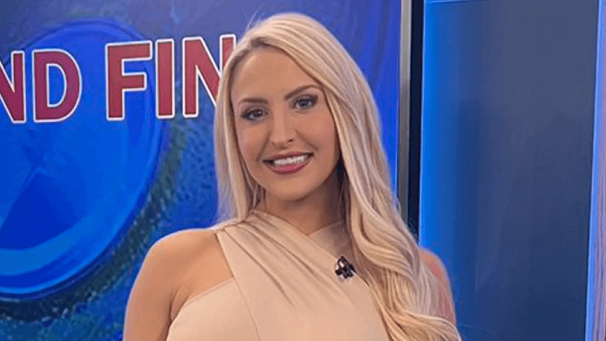 A Tight Outfit Makes Emma Jones Look Stunning At The Championship Grand Final
